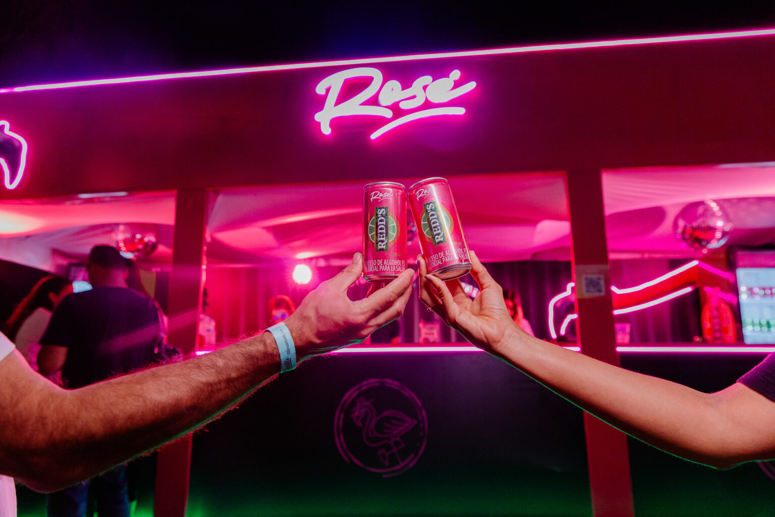 ¡Sin amarguras! Así es la Redd’s Rosé, una nueva bebida saborizada - Churra